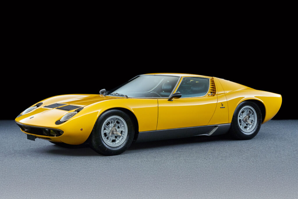 Broad Arrow announces, “Global Icons,” an online collector car and memorabilia sale scheduled ...